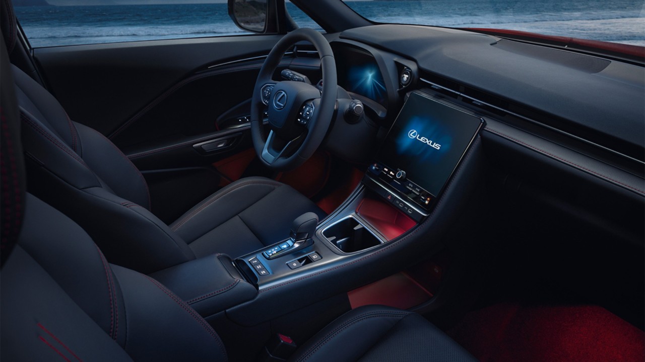 The Lexus LBX Self-Charging Hybrid | Lexus Europe