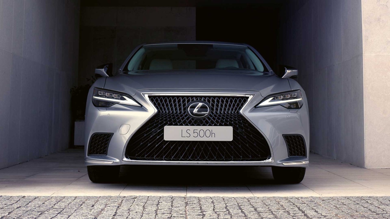 Born To Pioneer | Lexus LS | Lexus Europe