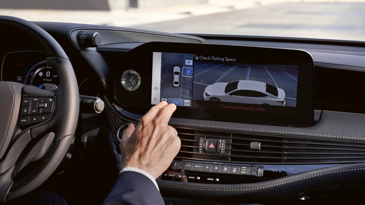 Lexus Link Connected Services | Lexus Europe