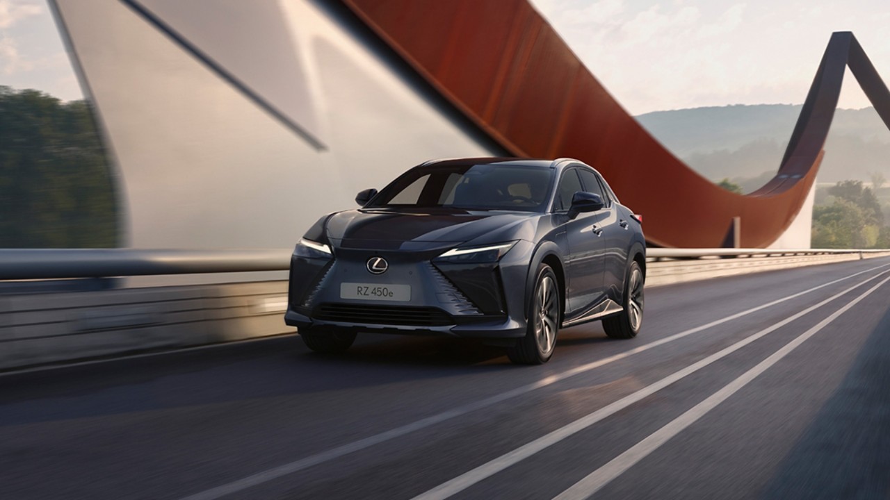 Self-Charging Hybrid Vehicles | Lexus Europe