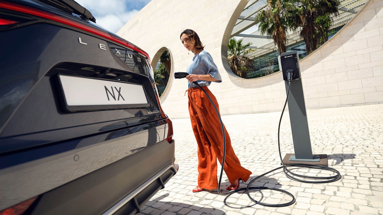 Electrified Vehicle Charging | Lexus Europe